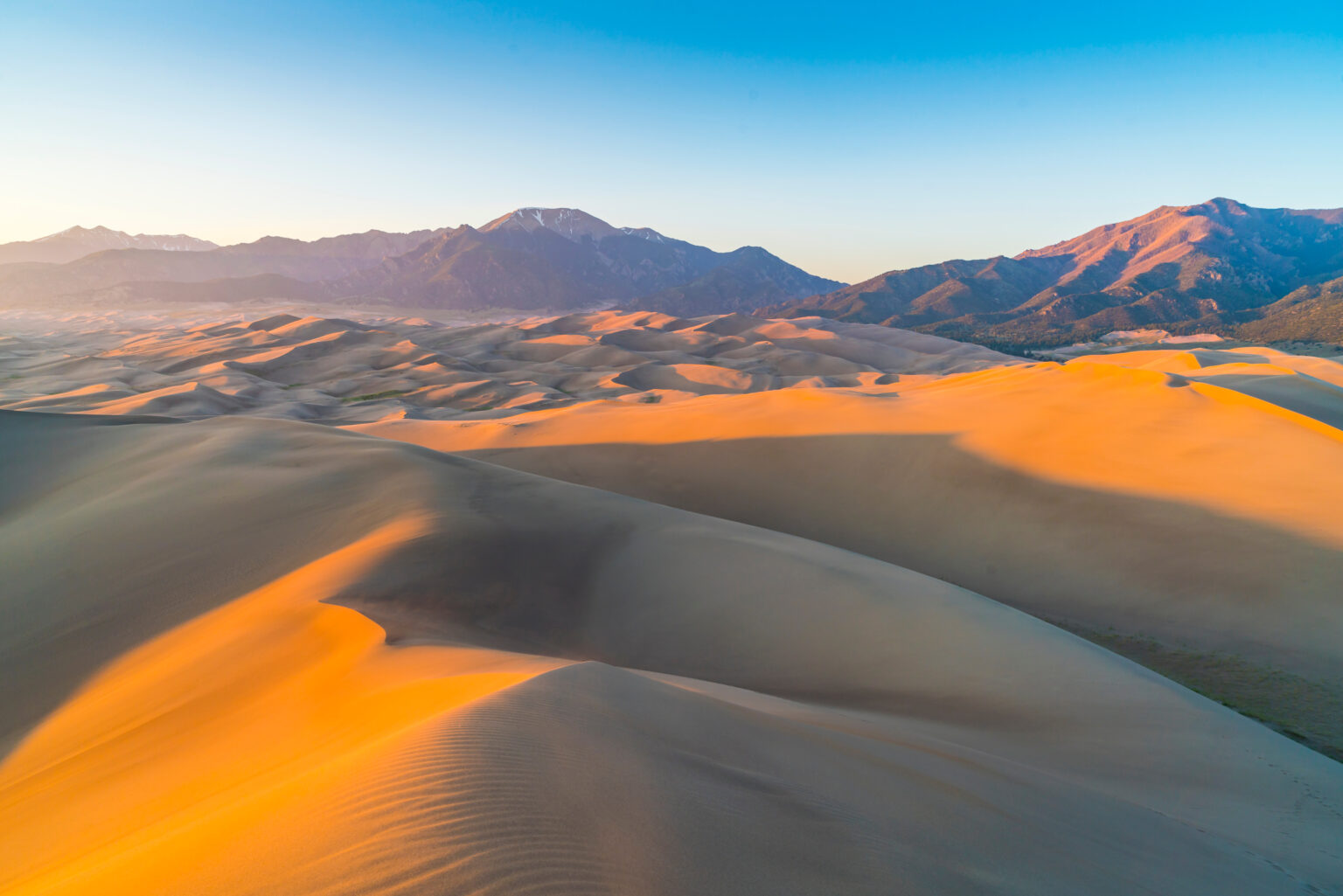 Explore the Best National Parks in the Rocky Mountains | The Am...